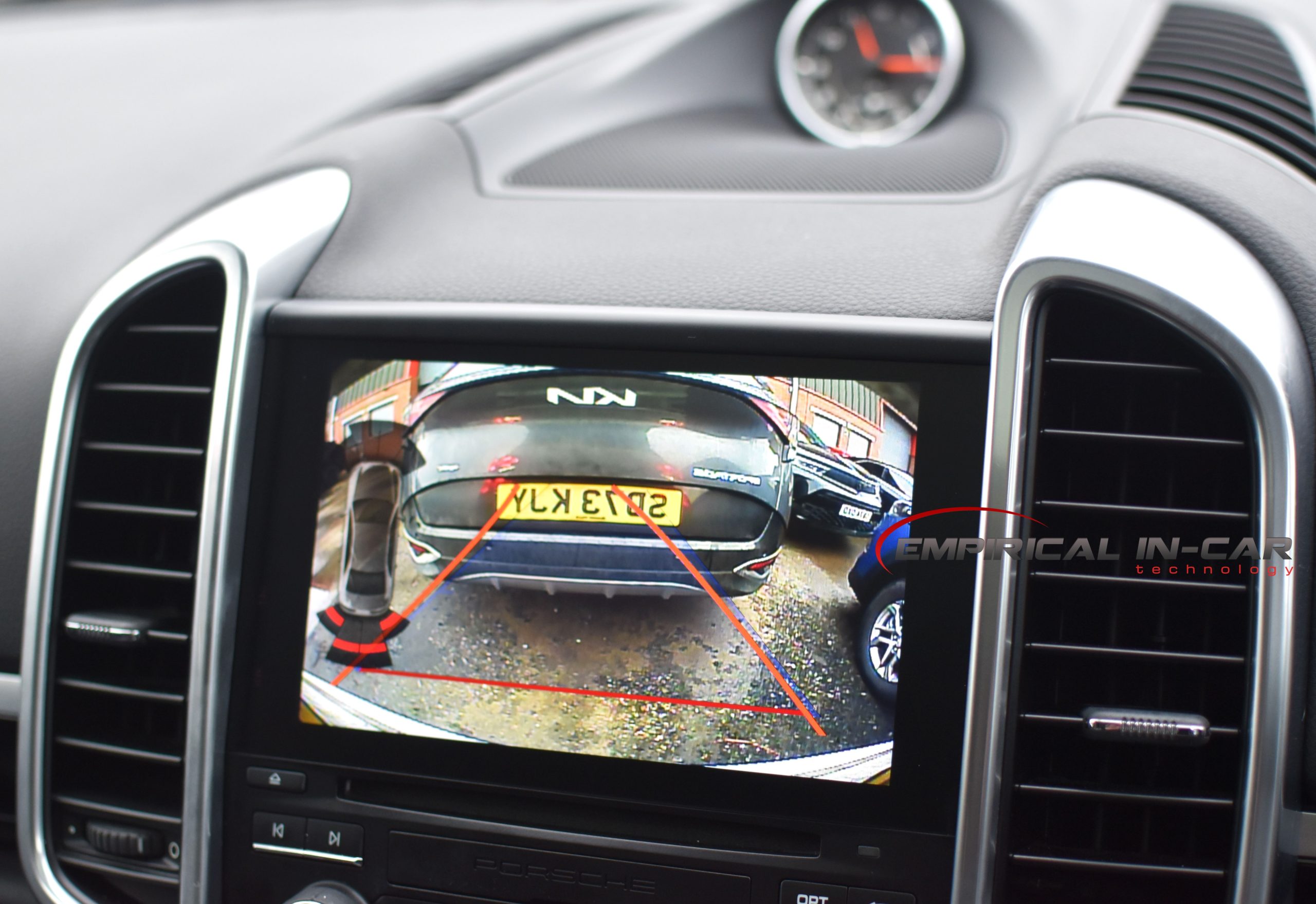 Porsche Cayenne PCM4 - Reverse Reversing Camera Kit