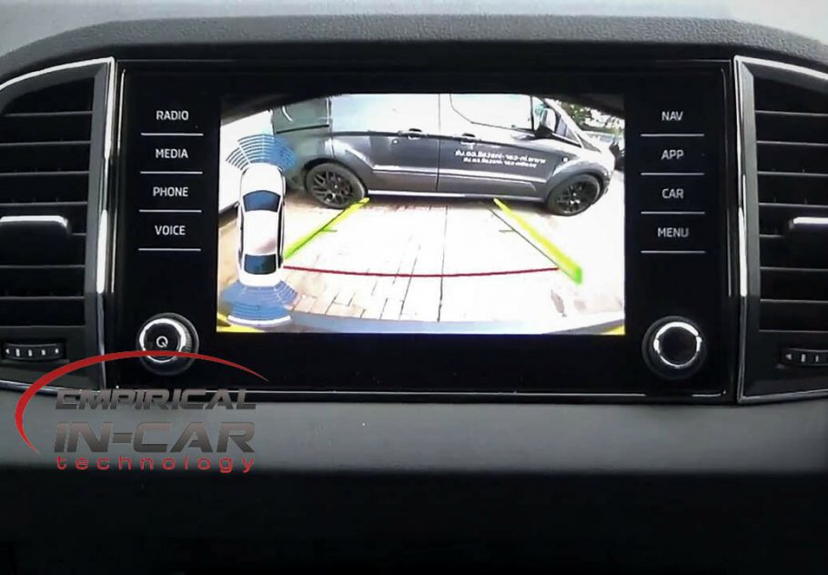 Skoda Karoq - Reversing Reverse Camera Kit ( 2017 Onwards )